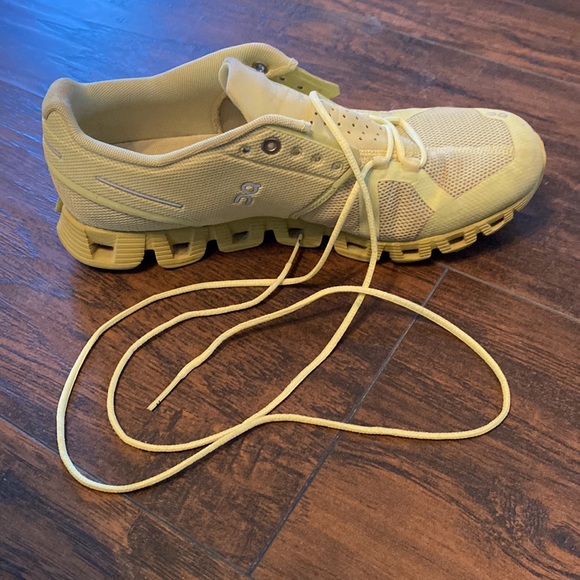 On Running | Shoes | Yellow Oncloud Running Shoes W Only The Long Shoe ...